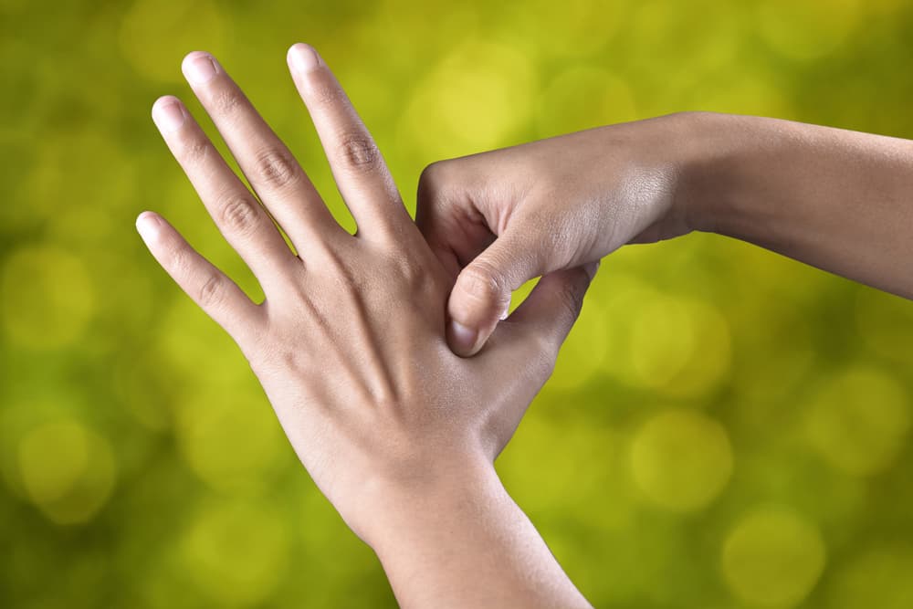 Akupressur – Sanfter Weg der Selbstbehandlung - naturmed.de